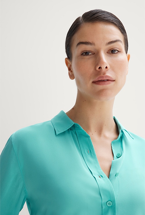 Turquoise Silk Classic Shirt - WOMEN Shirts | Trenery