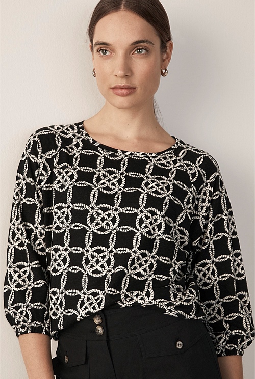 Black Rope Print Batwing T-Shirt - WOMEN T-Shirts & Tops | Trenery