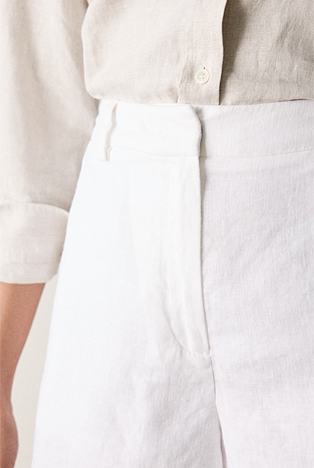 White Linen Smart Short - WOMEN Shorts | Trenery