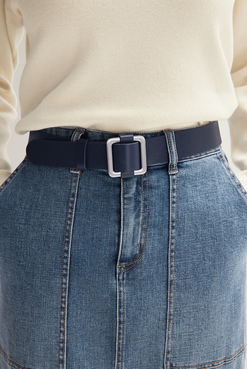Dark Navy Leather Clean Belt - WOMEN Belts | Trenery