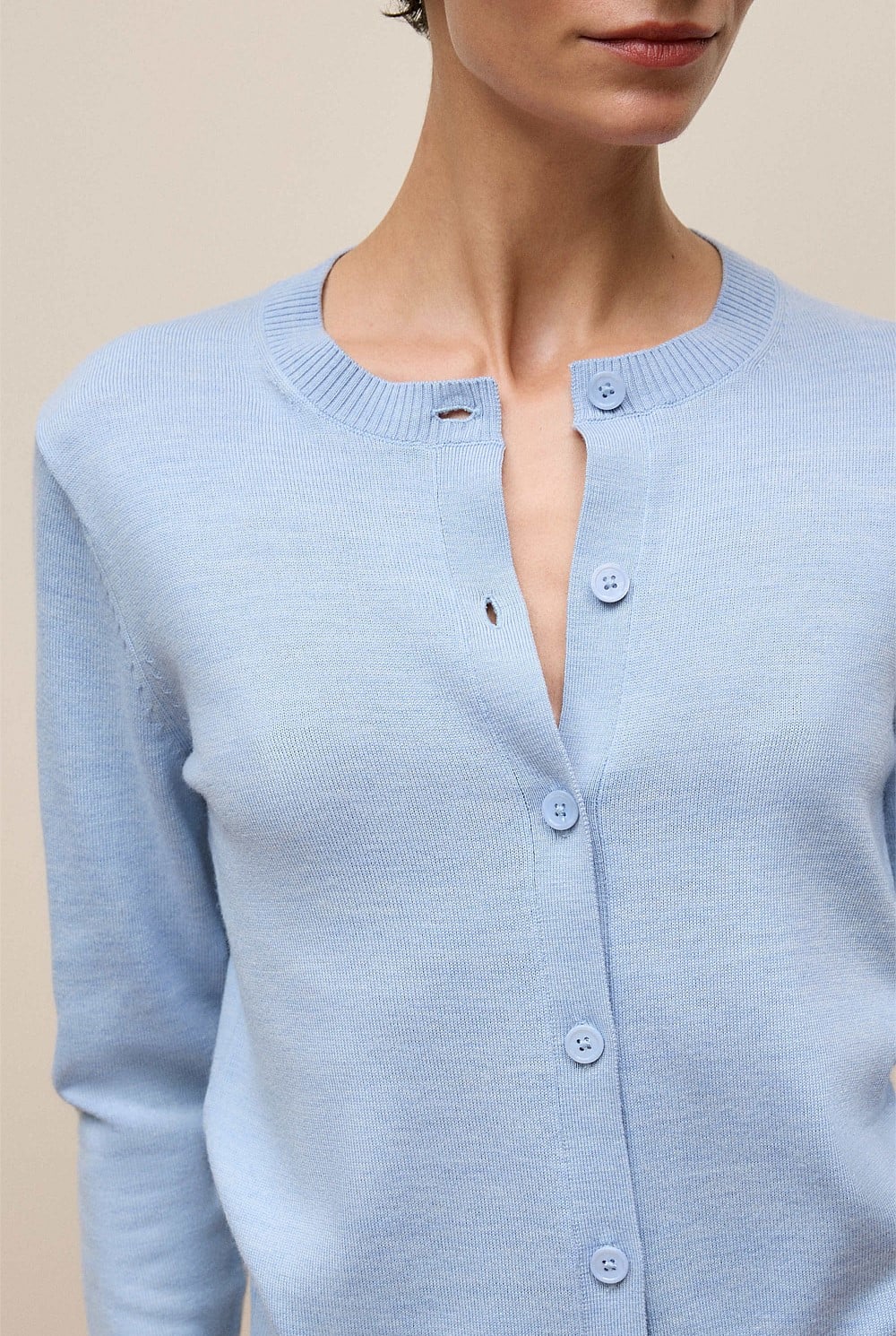 Sky Merino Classic Crew Cardigan - WOMEN Cardigans | Trenery