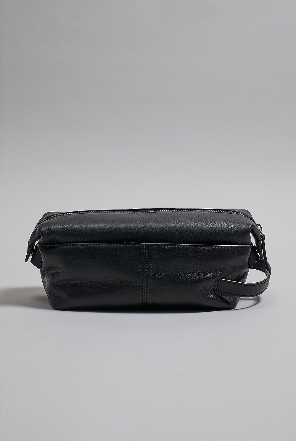 Black Marc Leather Wash Bag - MEN Bags & Wallets | Trenery